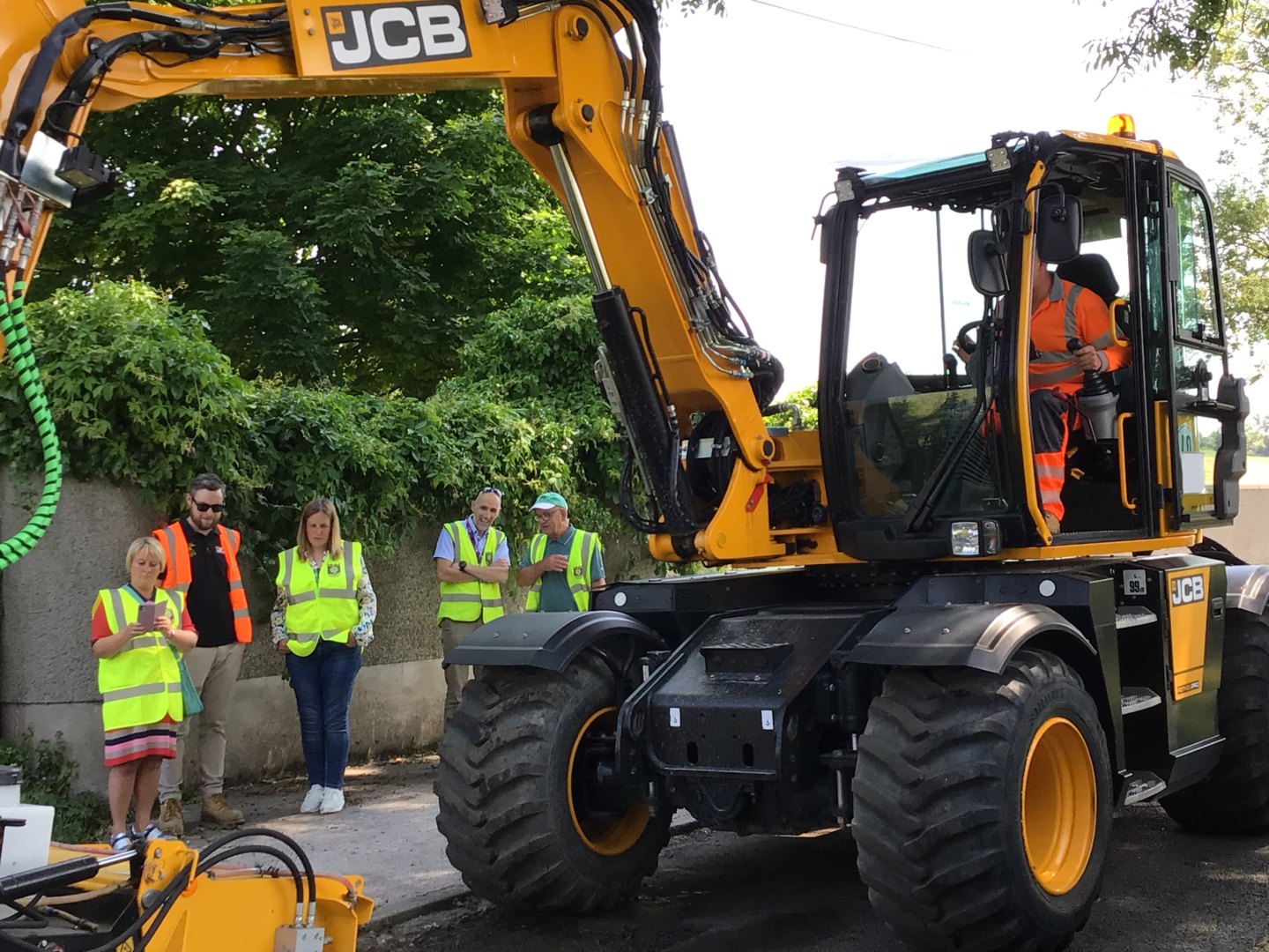 JCB machine that can fix potholes in 8 minutes coming to Northern ...