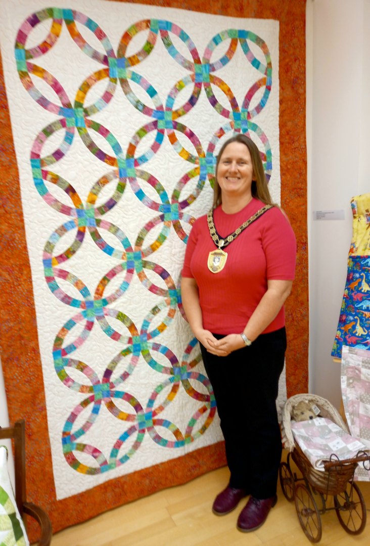 ‘Connecting Threads: Textile Crafts’ exhibition opens at Strule Arts ...